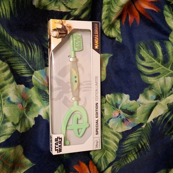 Disney | Toys | Disney Star Wars Mandalorian Special Edition ...